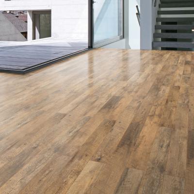 Cina Soggiorno Vantaggio ecologico Pavimenti in legno laminato impermeabile 12 mm AC5 HDF in vendita