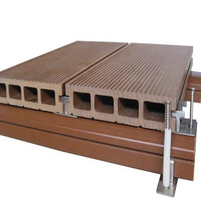 Cina 3D Model Design WPC Decking Clip Accessoio con PU Foam Soundproof Carpet Underlay in vendita