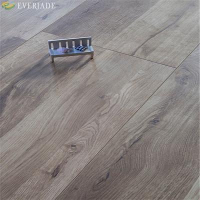 Cina Pavimenti laminati in plastica a 12 mm con certificazione ISO9001 / ISO14001 / CE in vendita