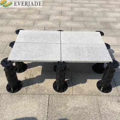 Cina Migliora il tuo gioco di pavimentazione con accessori per pavimentazione in PP Piedestal di plastica regolabile in vendita
