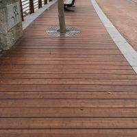 China Eco-Friendly Anti-Corrosion Bamboo Plastic Composite Decking with Flat Surface Design for sale