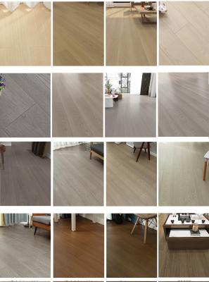 Cina Pavimenti laminati a V-Groove eco-compatibili con stile V-Groove Edge in legno grigio nero in vendita