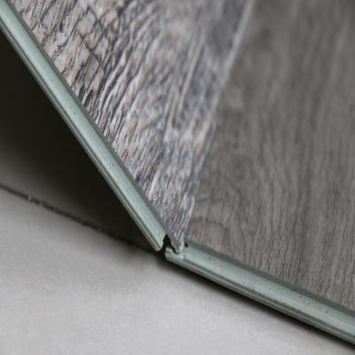 Cina 100% impermeabile 4mm 5mm 6mm Materiale vergine Vinyl Plank Legno Grano SPC Pavimento clic Vinyl Pavimento per la casa in vendita