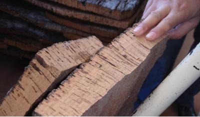 China Maßgeschneiderte Holzfußbodenlösung 4 mm 5 mm Portugal Korkkorkfliesen mit Vor-Ort-Schulung zu verkaufen