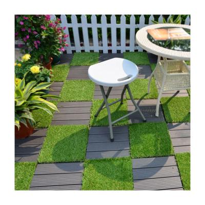 China 300x300x22/25 mm Grootte Interlocking Decking Tiles met hout-plastiek composiet vloer Te koop