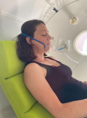 Chine 2ATA Chambre à coquille dure Chambre d'oxygène hyperbare à usage domestique HBOT Pour la beauté et les soins personnels Club de santé SPA à vendre