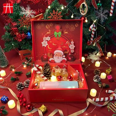 中国 カスタムプリントクリスマスパッケージファンシーダンボールギフトボックスインサート付き 販売のため