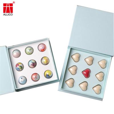 China Kundenspezifische magnetische Geschenkbox Logo Print Paper Packaging Rigids mit Band zu verkaufen