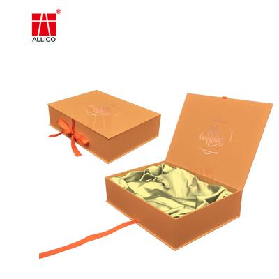 China Giftvakjes met Magnetisch Sluitingsdeksel voor het Voorstelvakje van het Gift Verpakkend Bruidsmeisje Te koop