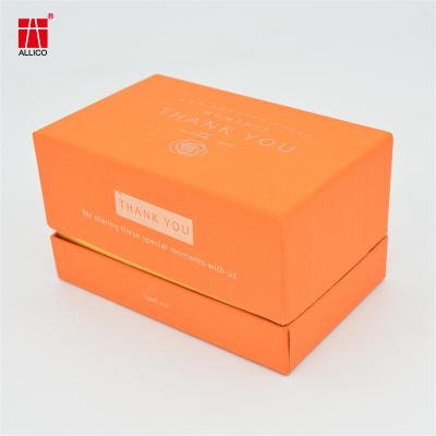 Cina I contenitori di regalo con i coperchi delle dimensioni assortite che avvolgono le scatole hanno messo i contenitori di regalo della festa di Natale in vendita