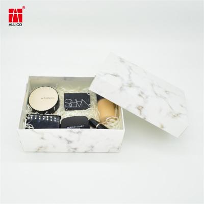 中国 作られた贅沢で堅いボール紙のペーパー ギフトの衣類の引出し包装箱をカスタム設計しなさい 販売のため