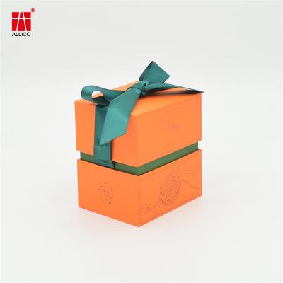 Cina Scatola della stagnola di diritti speciali di prelievo che imballa il contenitore d'imballaggio del regalo inferiore basso e di coperchio rigido con il nastro in vendita
