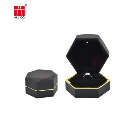 Cina contenitore di regalo dei gioielli del cartone di 4.6cm in vendita