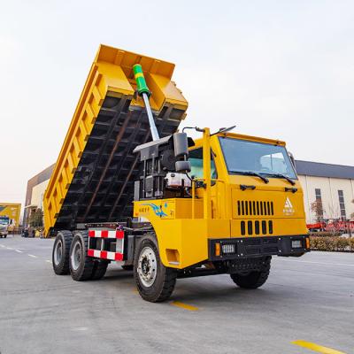 Cina Autocarro con cassone ribaltabile sotterraneo chiuso della cabina 6*4 35 tonnellate con il motore YC6MK375-T300 in vendita