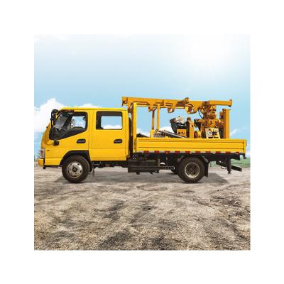 Cina rendimento elevato dell'impianto di perforazione della trivellazione dell'acqua montato camion profondo di 100m 200m in vendita