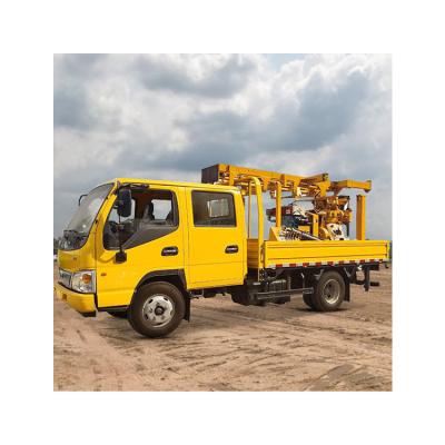 Cina rendimento elevato dell'impianto di perforazione della trivellazione dell'acqua montato camion profondo di 100m 200m in vendita