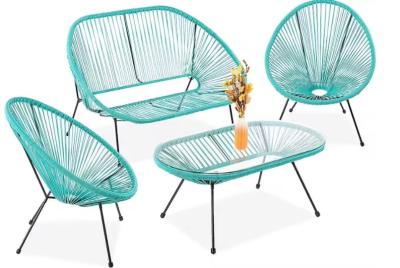 China PE Rattan Woven Coffee Table Chair Hot Sale Best Design Kleurrijke Outdoor Meubels Set Tempered Glass Tabletop for sale