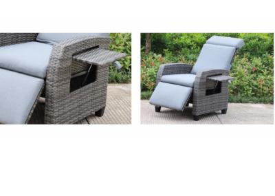 Cina Luxury Outdoor Indoor Rattan Lounge Chair Mobili Set Wicker Divano singolo Giardino Letto sdraiato in vendita