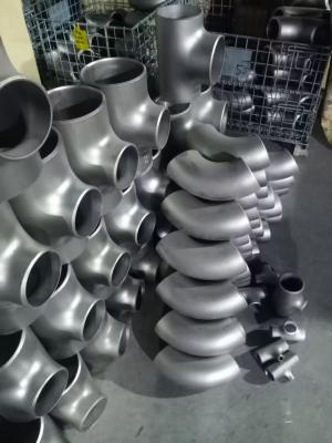 중국 닦은 소켓 웰드는 1-1/4 인치에 적합하는 탄소강 배관에 실을 뀄습니다 판매용