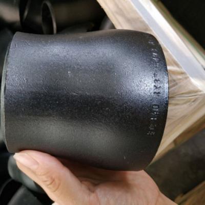 中国 ANSI B16.9のバットは炭素鋼の減力剤SCH10へのSCH160 XXSを溶接した 販売のため