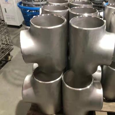 China Acessórios para tubos sem costura Aço carbono ansi b16.9 sch40 Reduzindo TEE A234 WPB 4" x 2" à venda
