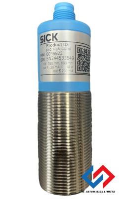 中国 IP65 IP67 8000mm 範囲 Sick 超音波センサ UM30 円筒形デザイン 販売のため