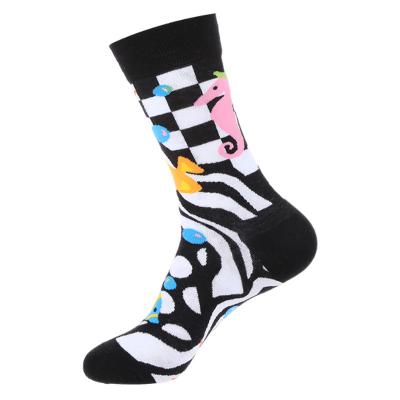 China Low MOQ Custom Creative New Designer Fashion Mens Cotton Crew Socks Manufacturer for sale
