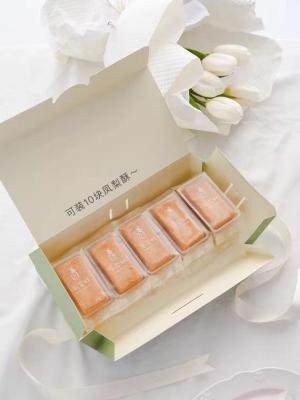 Cina Art Paper Foldable Gift Boxes verde con il nastro personalizza l'imballaggio di Candy del biscotto in vendita