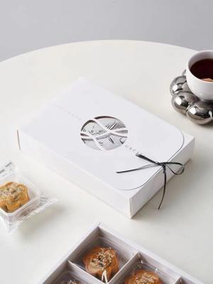 Cina Bianchi carta i contenitori di regalo pieghevoli con il nastro trattano riciclabile in vendita