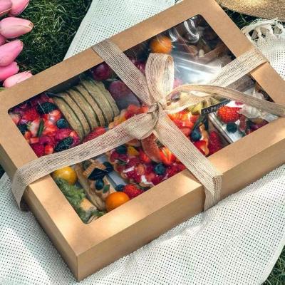Cina Scatola ondulata per flauto in carta kraft di colore marrone con confezione per alimenti con finestra trasparente in vendita