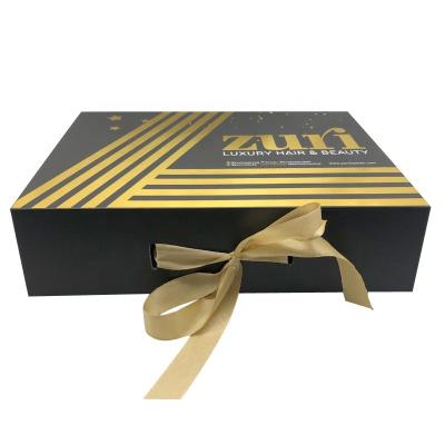 Cina Contenitore di regalo magnetico magnetico nero fatto a mano del nastro del contenitore di regalo della chiusura Matt Black in vendita