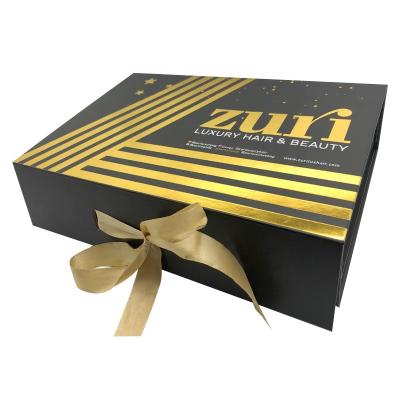 Cina Contenitore di regalo magnetico magnetico nero fatto a mano del nastro del contenitore di regalo della chiusura Matt Black in vendita