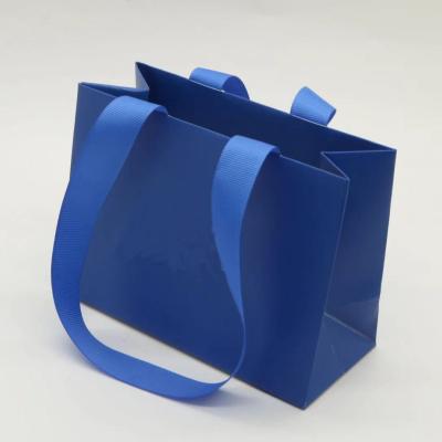 Cina Sacchi di carta piani multiuso della maniglia, blu di carta riutilizzabile dei sacchetti della spesa in vendita