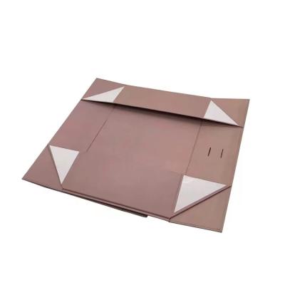 Cina Contenitore di regalo magnetico fatto a mano della chiusura di rosa, Flip Top Magnetic Box Gift di lusso in vendita