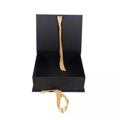 Cina Blu navy magnetici del contenitore di regalo della chiusura del cartone su ordine di 2mm in vendita