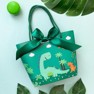 Cina Borsa verde di Art Paper Printed Paper Shopping con la corda della maniglia del nastro per il pacchetto del regalo in vendita