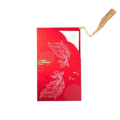 Cina Carte rosse di Art Paper Laser Cut Wedding con il logo di stampa del nastro in vendita