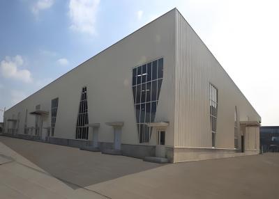 China Schommeldeur Prefabriceerde staalconstructie magazijn Warm gedompeld gegalvaniseerd for sale