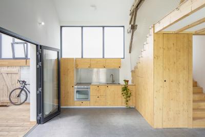 중국 커스터마이징 철강 구조 건물 포괄적 인 기술 지원 및 서비스 가능한 낮은 노동 비용 판매용