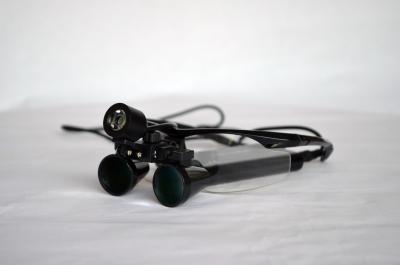China 3.5X Dental Medical Surgical Loupes+LED Medical Headlight Surgical Lamp with Aluminium Box for sale