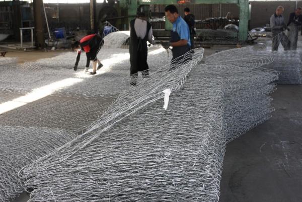Quality 2.2mm Steel Wire PVC Coated Galfan Gabion Basket With Customized Coating Color for sale