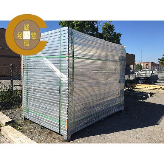 Quality Welded Mesh Panel Barrier Portable Steel Crowd Control Fence For Stadium Safety for sale