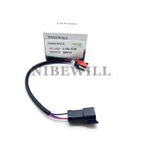 China Omron V-154-1C25 Simulated Roller Lever Micro Switch 15A SPDT Tab Terminal for sale