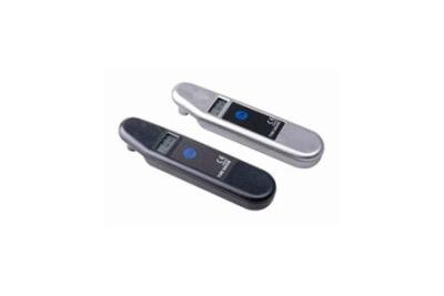 China Digital Tire Pressure Gauge Air Accessories 40g 14.46 x 3.56 x 2.83 cm for sale