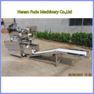 China bigger dumpling making machine, samosa making machine for sale