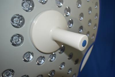 Cina Nuova serie V di apparecchiature mediche LED chirurgia operazione luce soffitto tipo 500mm in vendita