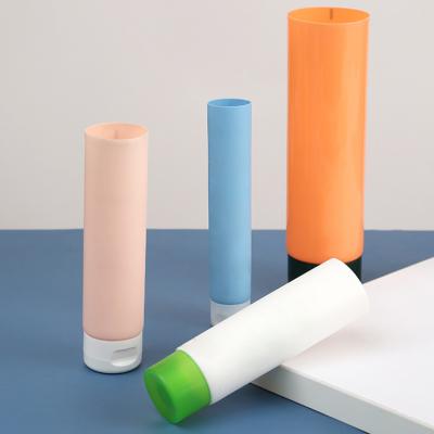 China Tubo de empacotamento cosmético macio do PE biodegradável para a loção do corpo do creme da mão à venda