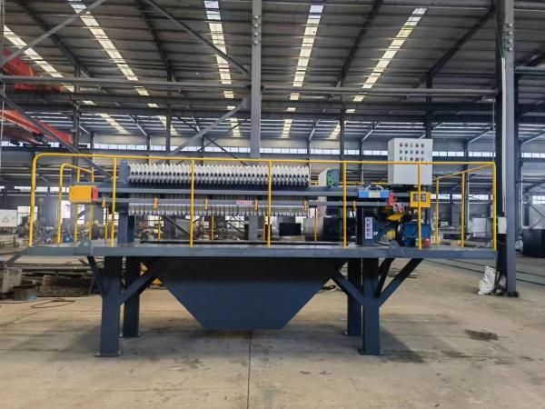 Smallscale Sludge Dewatering Round Clay Filter Press Machine , Plastic Wastewater Plate Frame Filter Press