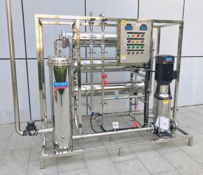 Cina 1500 Kg Peso 250 Lph attrezzatura di trattamento dell'acqua per osmosi inversa per azienda di distribuzione dell'acqua potabile in vendita
