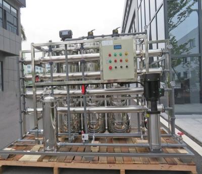 Cina 1500 Kg Peso 250 Lph attrezzatura di trattamento dell'acqua per osmosi inversa per azienda di distribuzione dell'acqua potabile in vendita